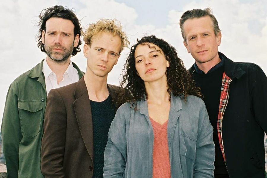 de lage landen Het is het lijf dat de motor vormt. Theater van FC ...